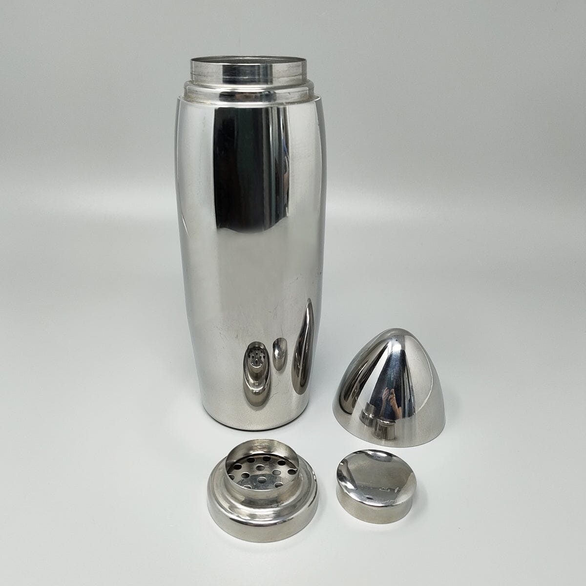 1960s Gorgeous Cocktail Shaker "Bullet" in Stainless Steel. Made in It